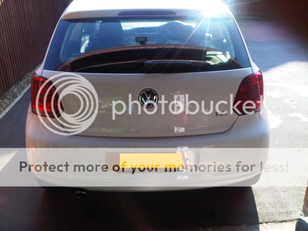 Red 'TSI' Emblem - UK-POLOS.NET - THE VW Polo Forum