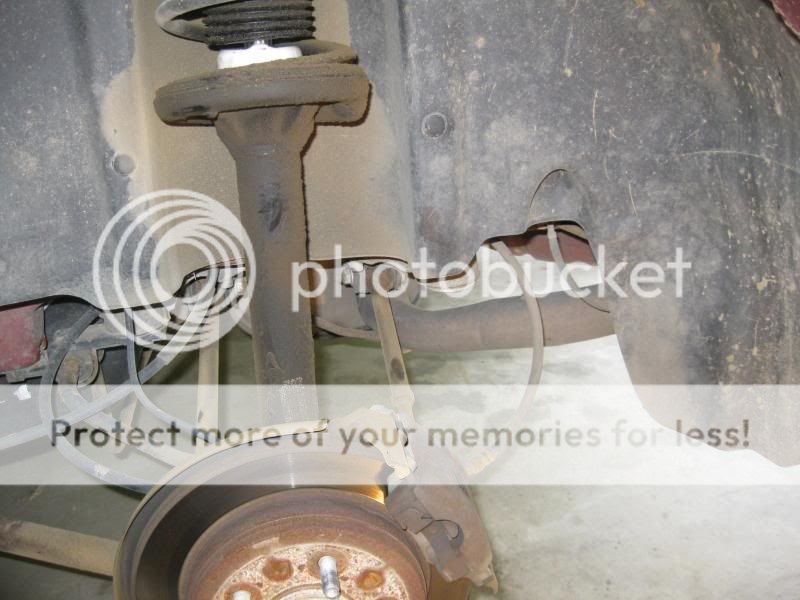 What do Leaking struts look like? - Chrysler 300M Enthusiasts Club